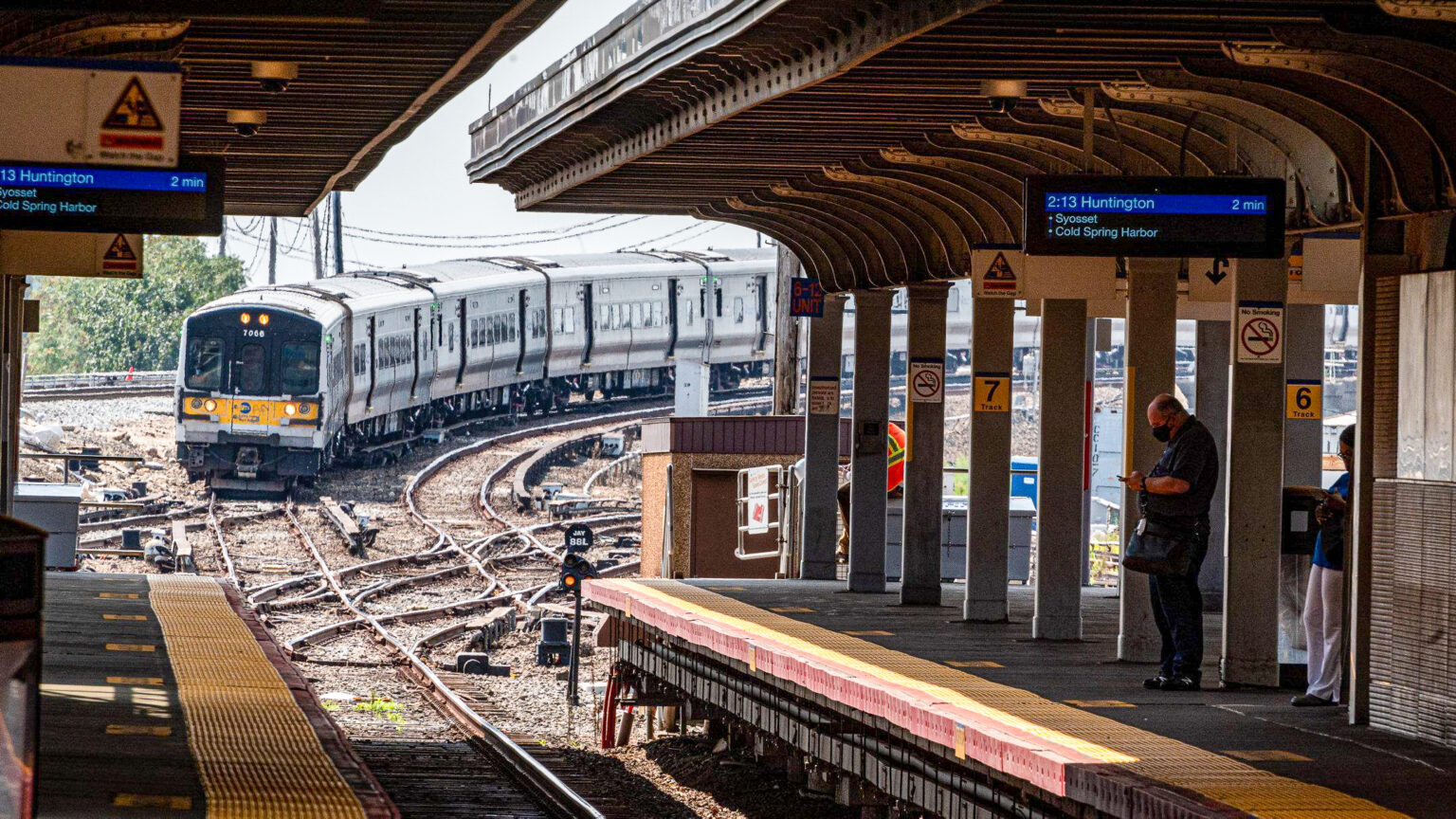 Design & Construction Administration Jamaica Station Wireless System ...